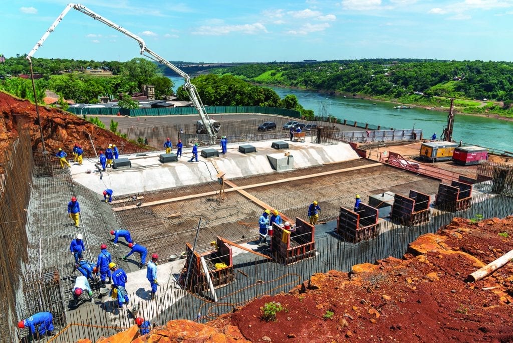Obras em Foz do Iguaçu reacendem a esperança na reativação da economia ...