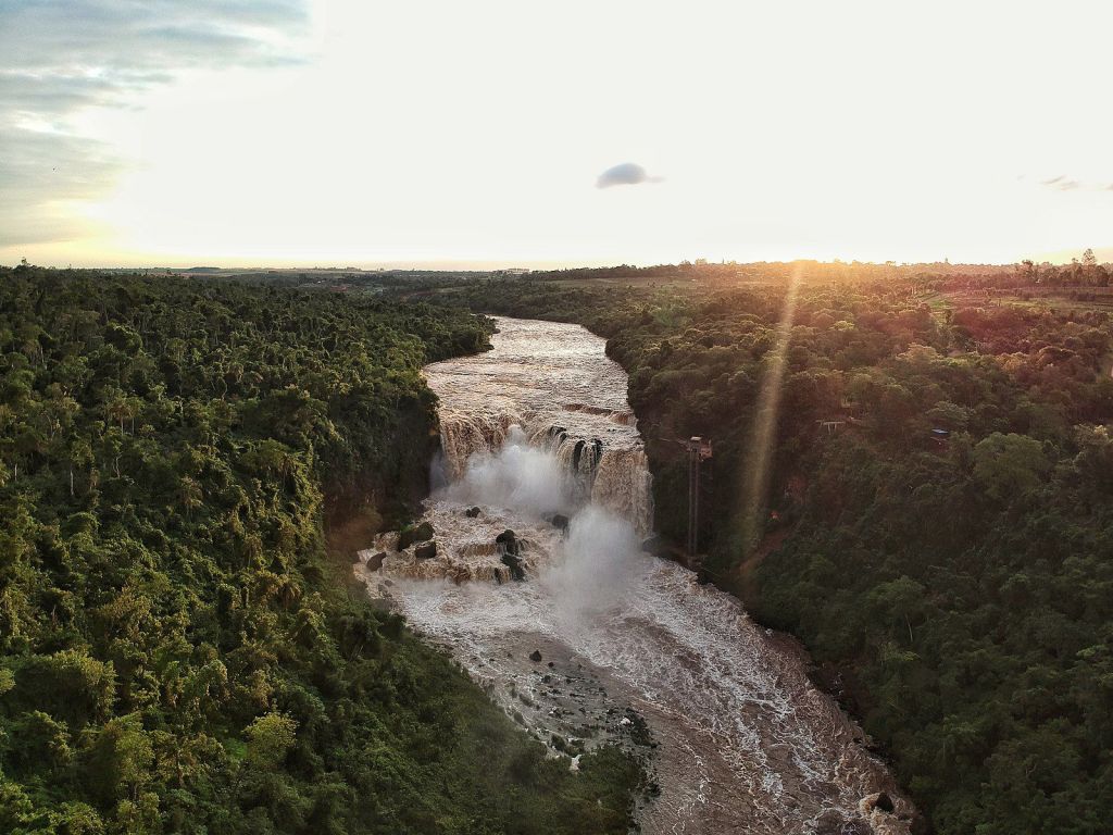 Cataratas do Paraguai? Conheça os Saltos del Monday