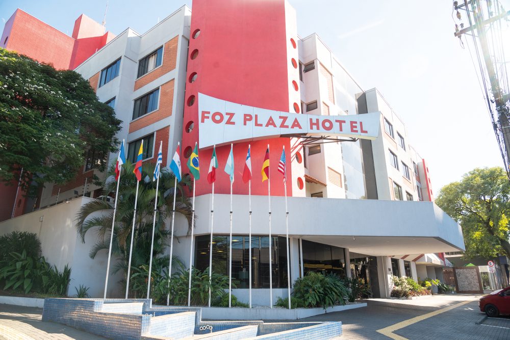 Foz Plaza Hotel: descubra o luxo e conforto do hotel 4 estrelas em Foz ...
